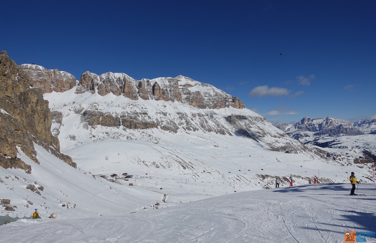 Sciare a Passo Pordoi - Sass Becè tra la Val di Fassa e l'Alto Agordino