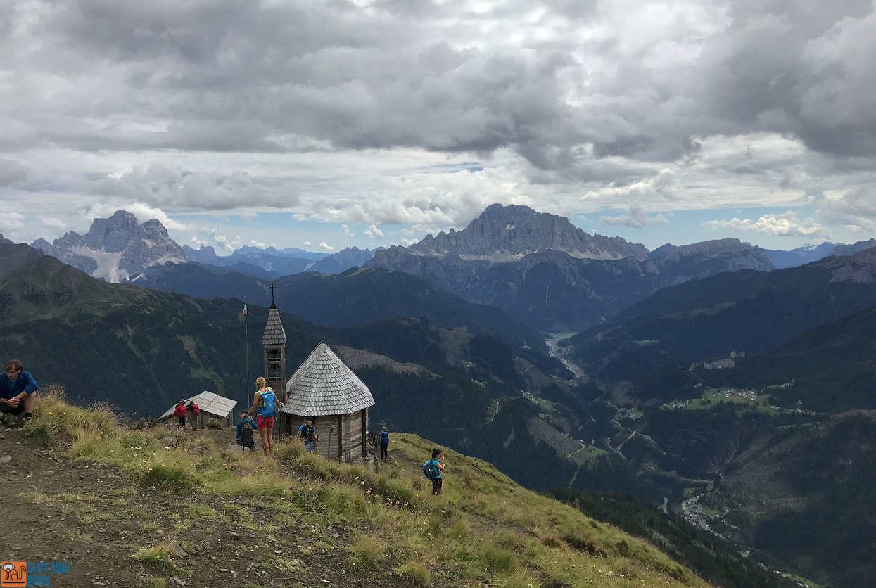 Storia e trekking: salita al Col di Lana con partenza dal Passo Valparola