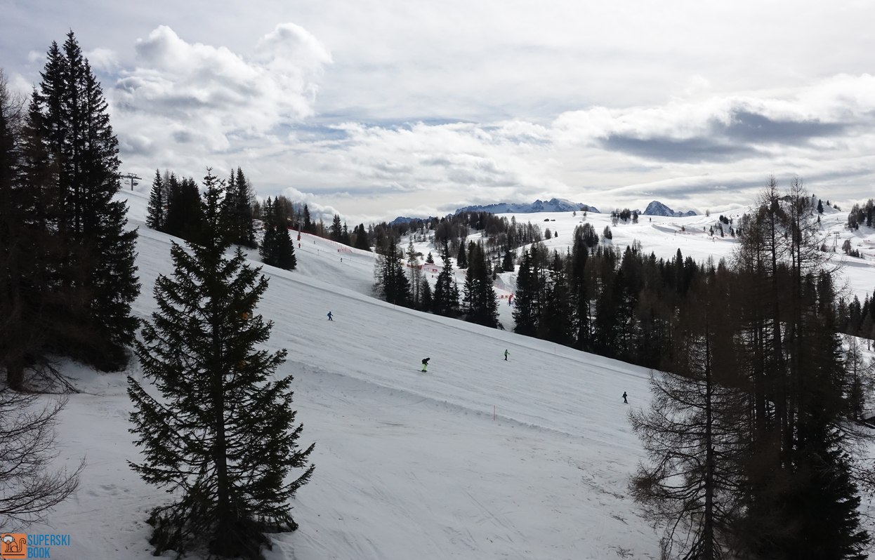 Pista La Fraina: panoramica pista rossa del Piz Sorega di San Cassiano ...