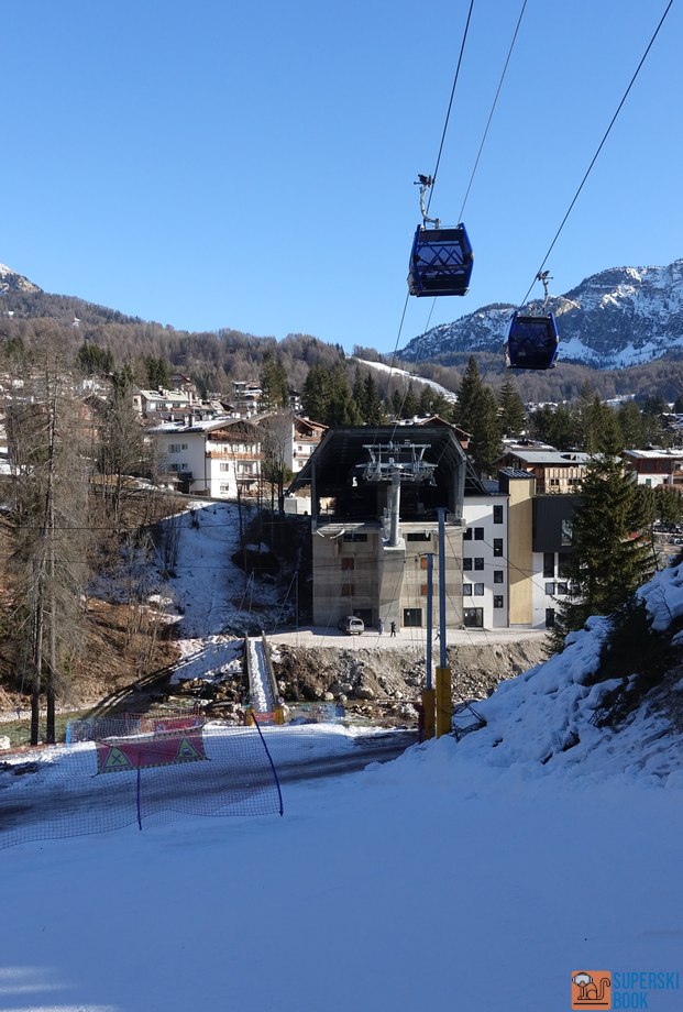 Cabinovia Cortina - Col Drusciè (Freccia nel Cielo): sulle piste delle ...