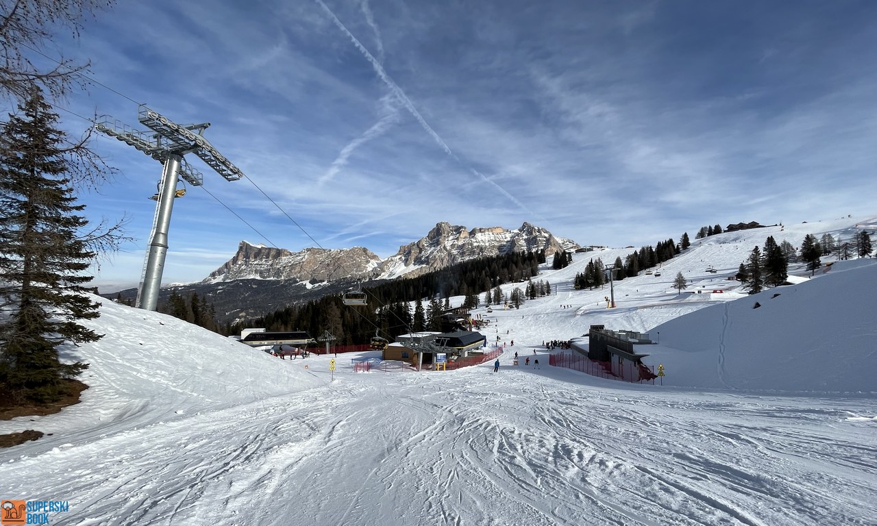 Seggiovia esaposto La Brancia: a servizio delle facili piste dell'Alta ...