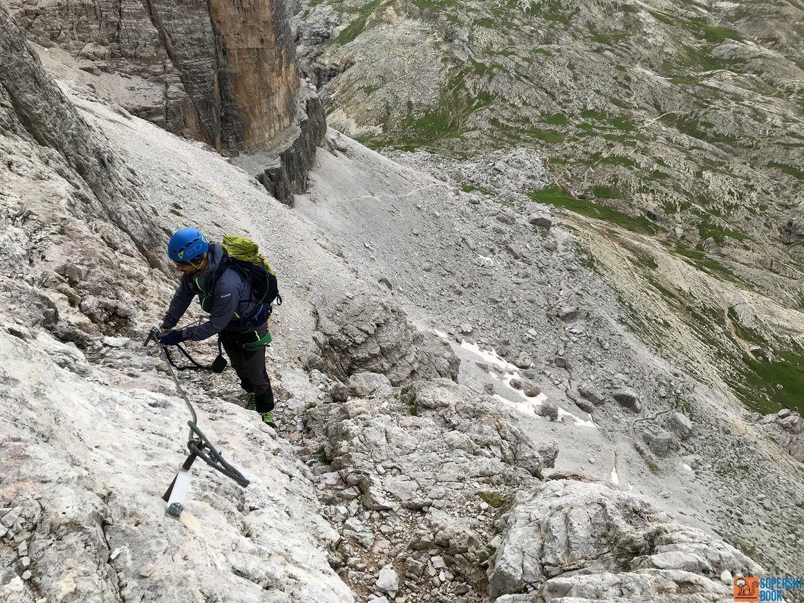 Tofana di Rozes per via ferrata Lipella: nel mastodontico mondo delle ...